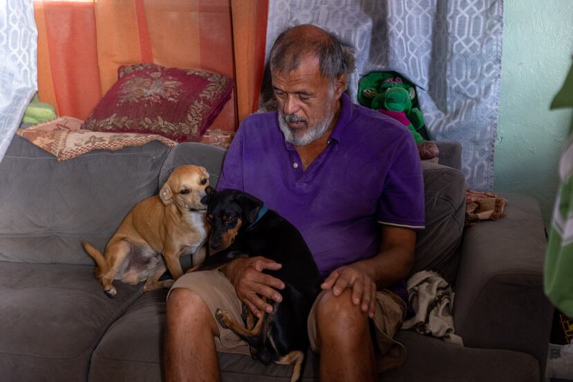 “La situación es triste”: vecinos piden ayuda para sexagenario que vive ... “La situación es triste”: vecinos piden ayuda para sexagenario que vive ...